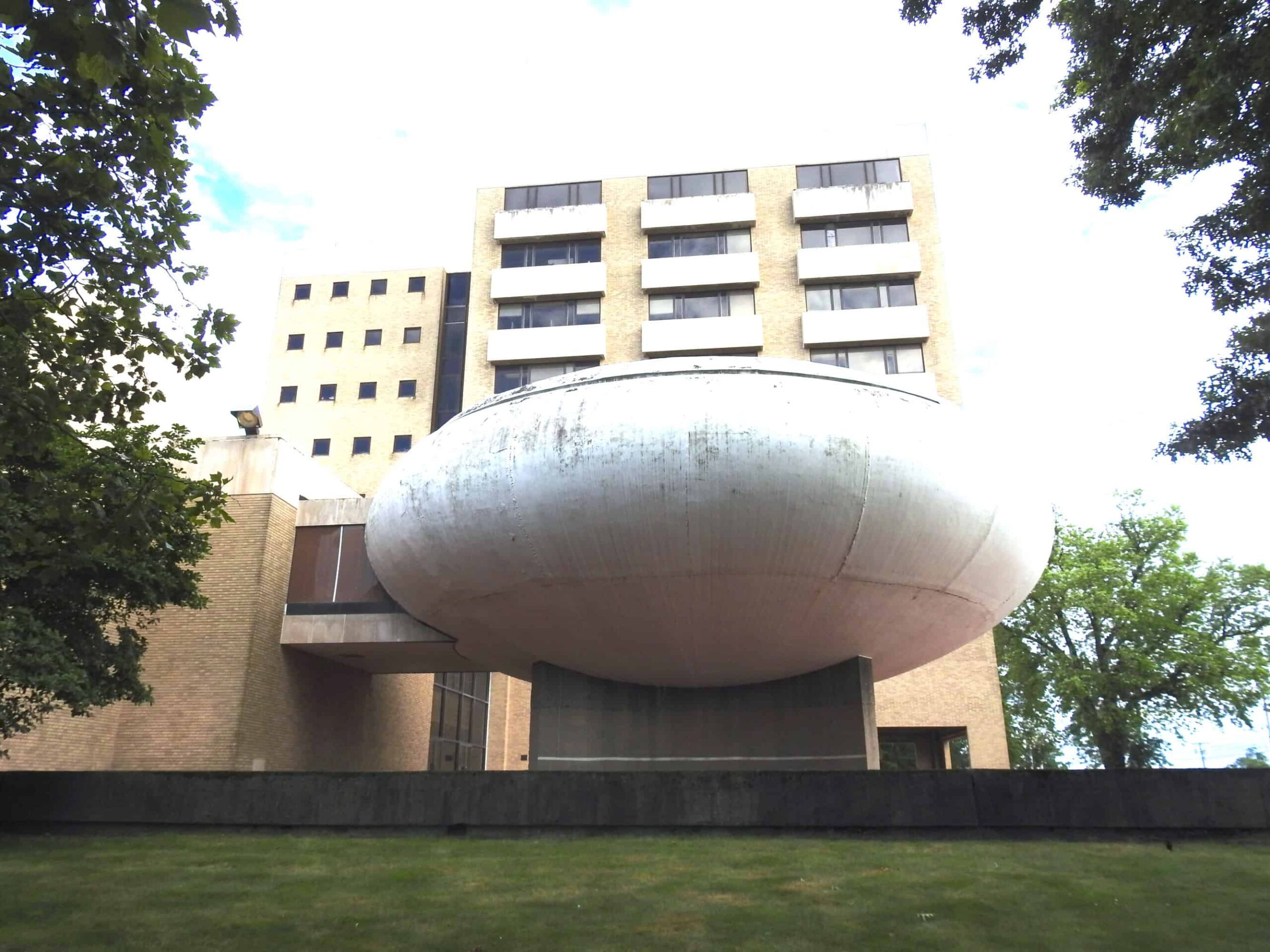Mentos Theater at Paier College in Bridgeport, CT - Route 1 Views