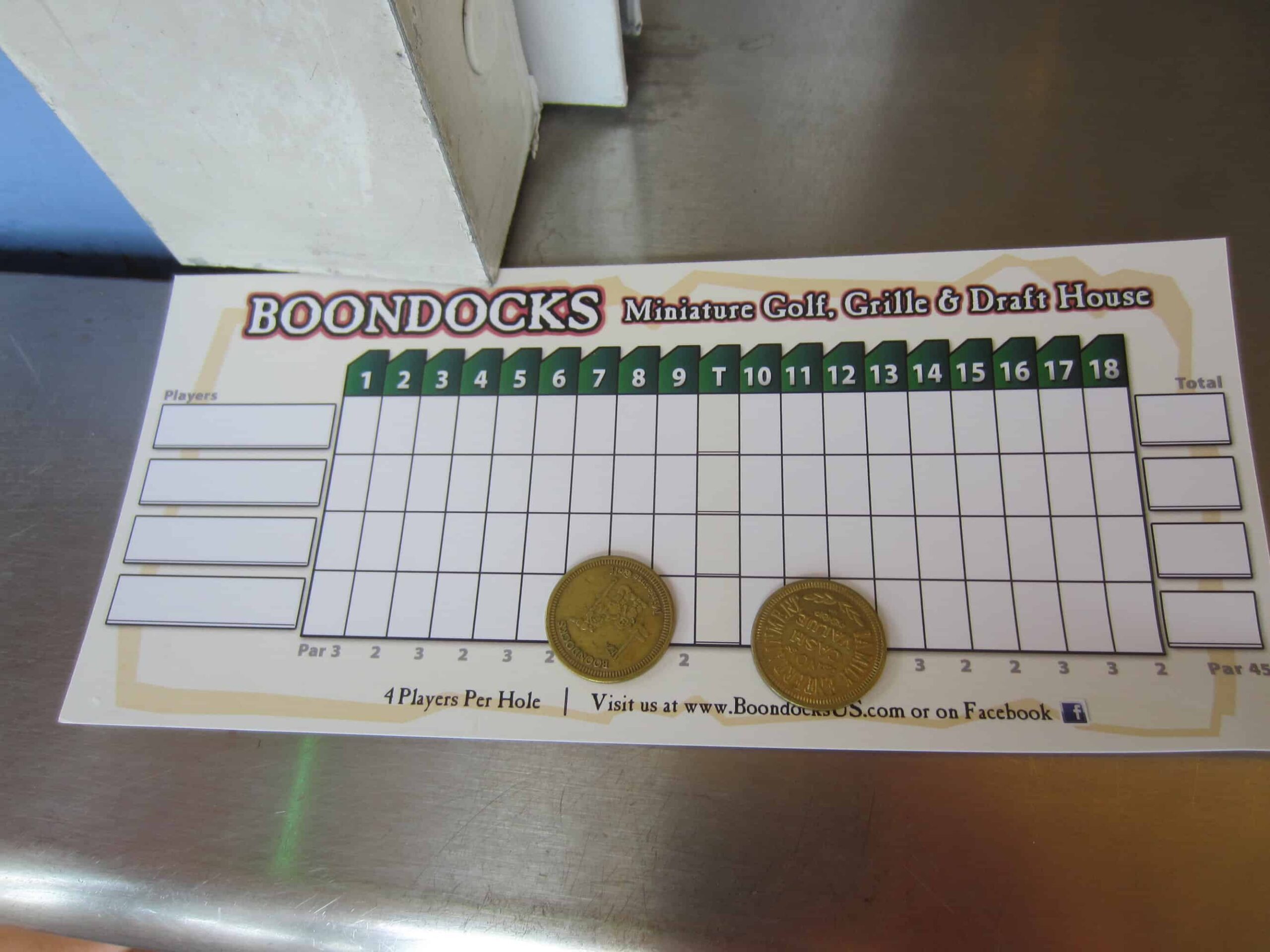 Putzing around Ramrod Key at Boondocks Mini-golf - Route 1 Views