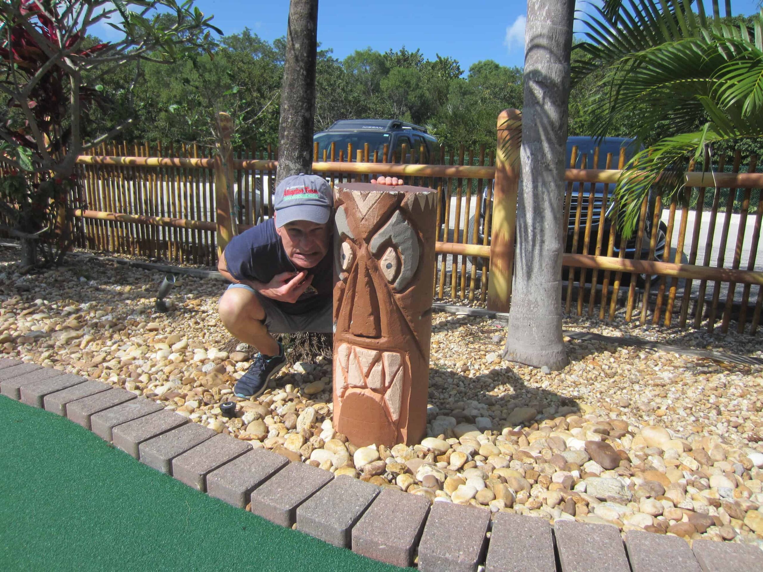 Putzing around Ramrod Key at Boondocks Mini-golf - Route 1 Views
