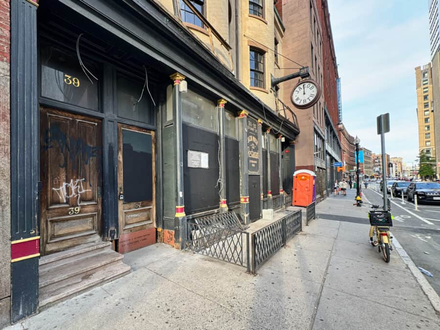 The Historic Jacob Wirth Restaurant: A Boston Landmark - Route 1 Views